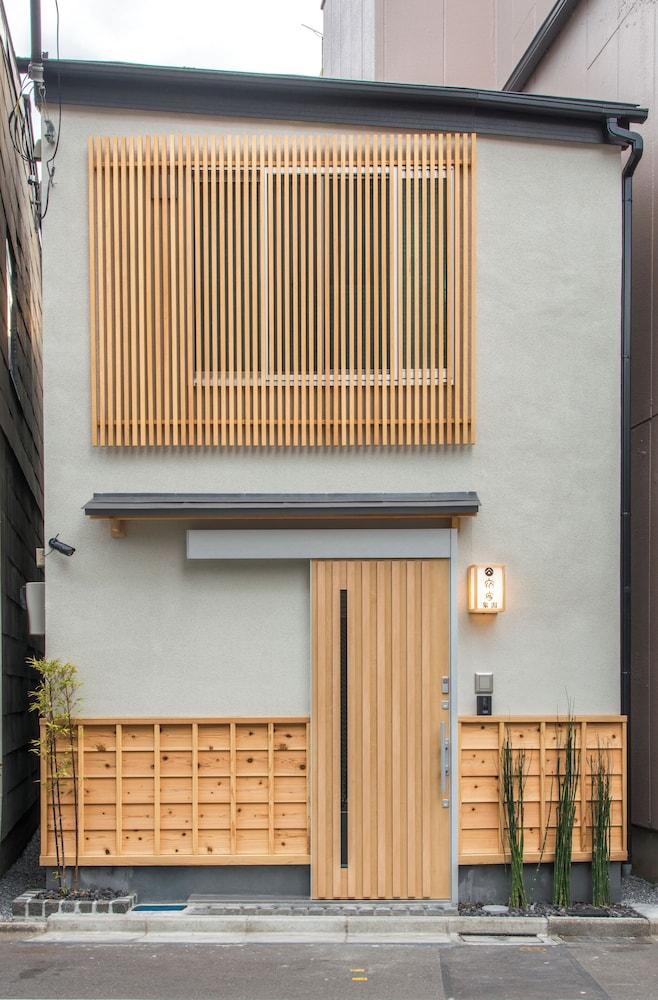 Yadoya Kisakata - Tokyo