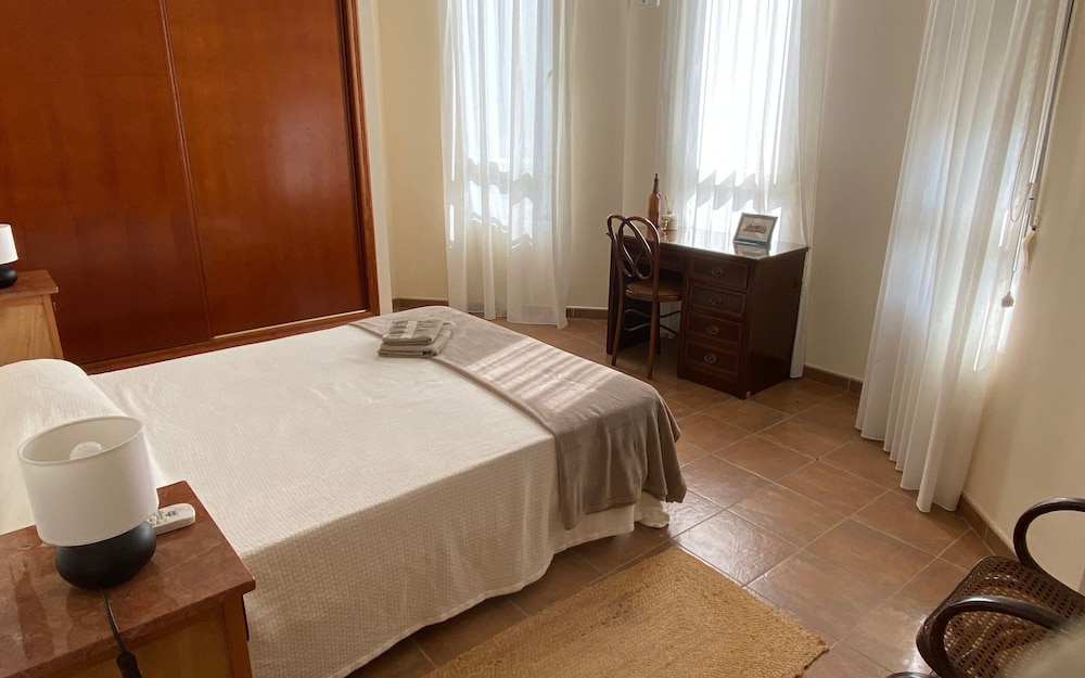 Room-bamboo Room With Mountain Views And - Alcira