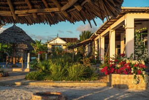 Bar à beira da piscina