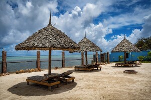 Vista para praia/oceano