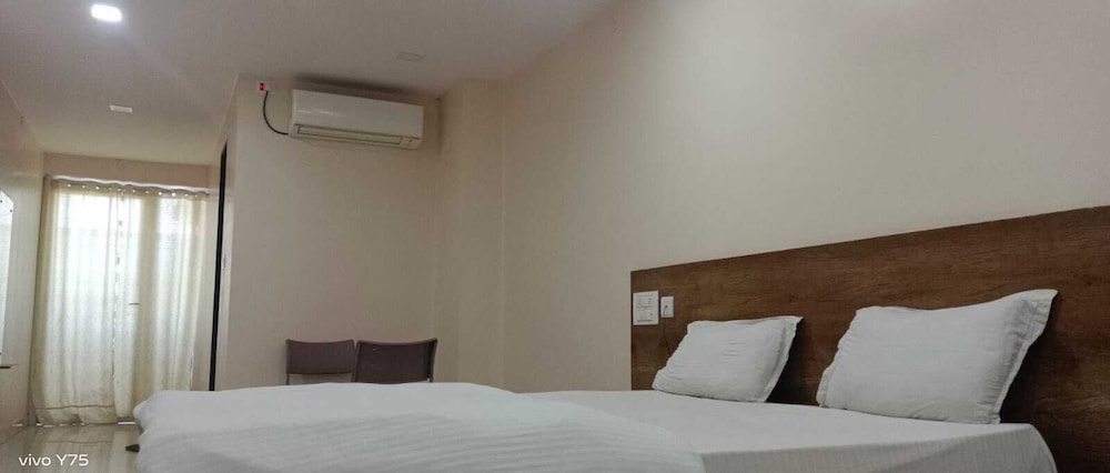 Sai Baba Palace Lodging And Boarding - Bîdâr