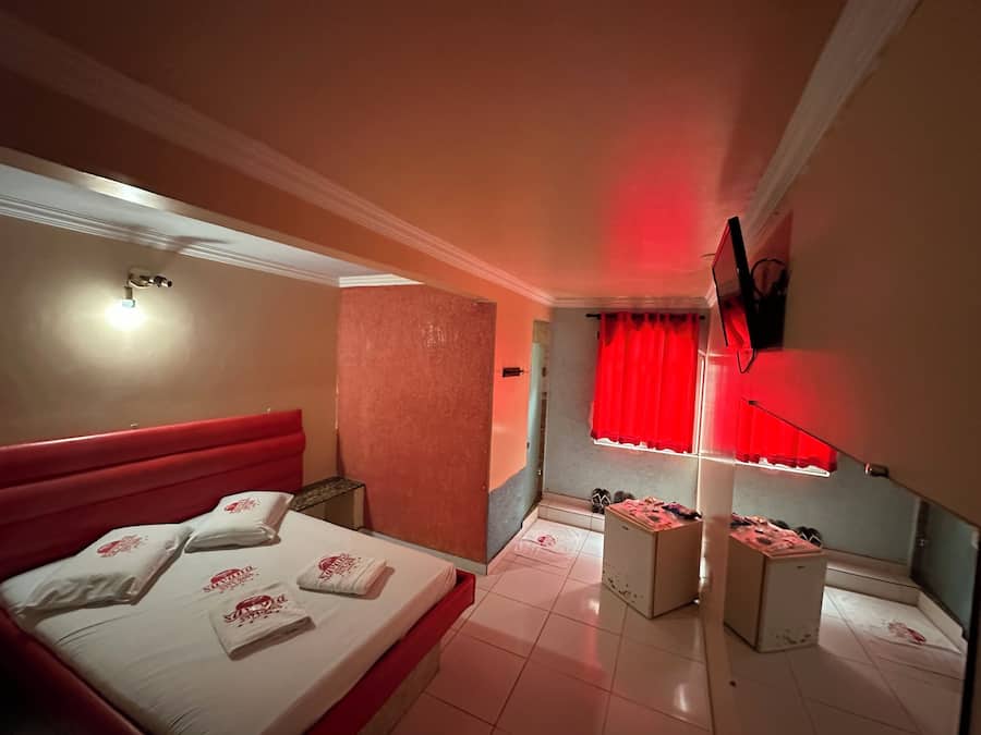 Quarto duplo | Wi-Fi de cortesia, roupa de cama