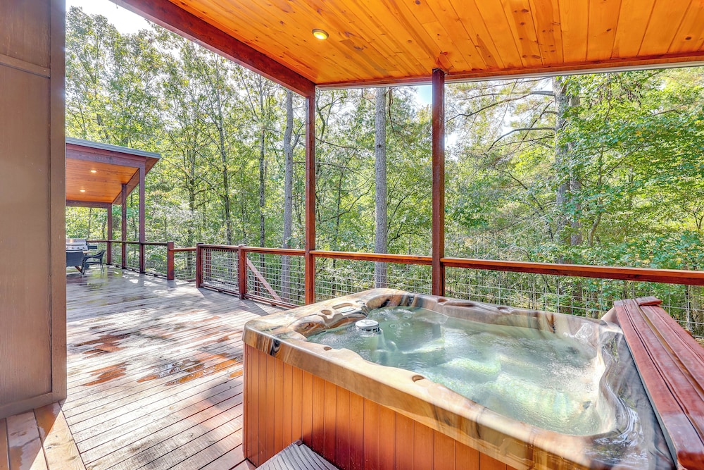 Cozy Secluded Cabin In The Heart Of Hochatown - Broken Bow, OK