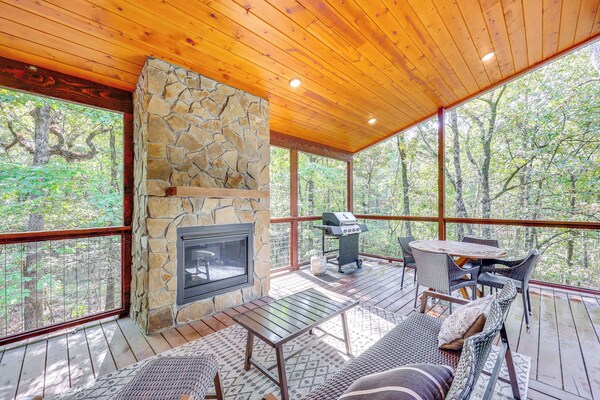 Cozy Secluded Cabin In The Heart Of Hochatown - Broken Bow, OK