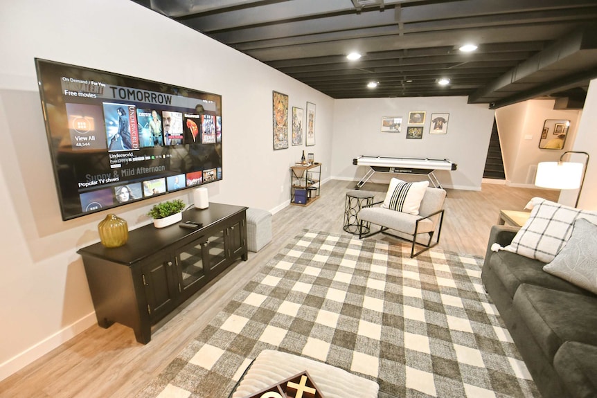 Modern 5 Bedroom Home, 15 Min Walk To Nd (2329) - South Bend, IN