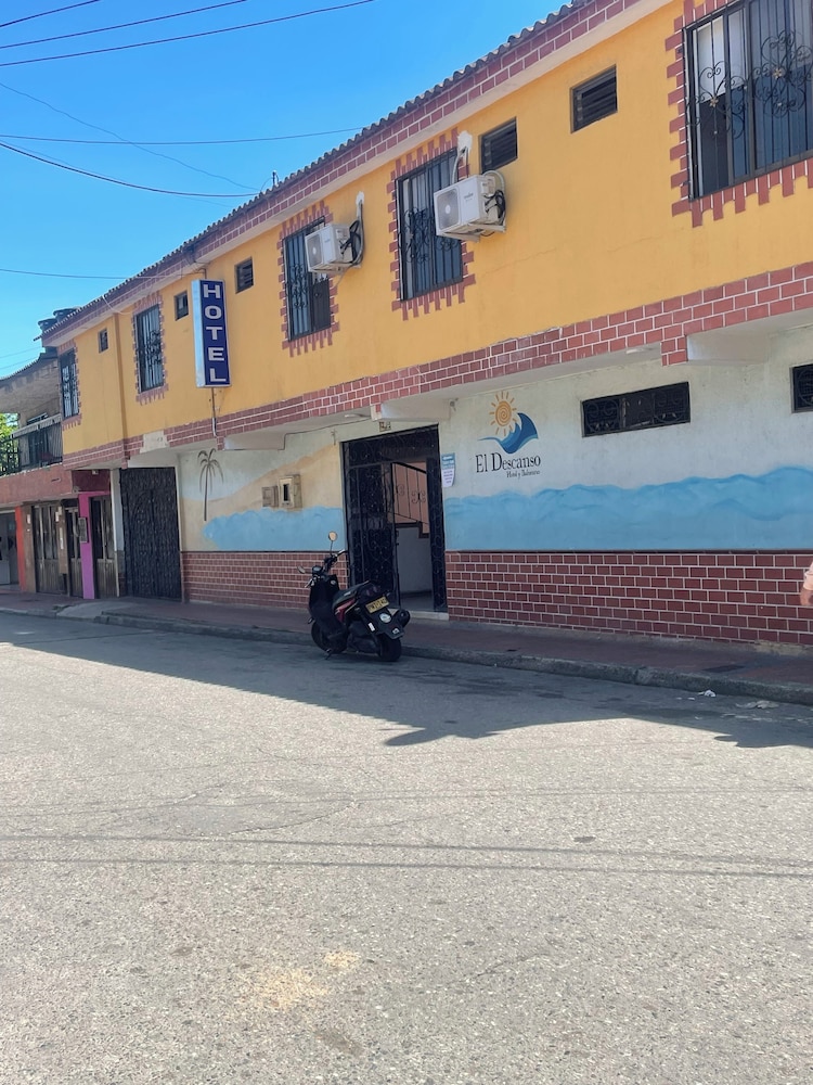 Hotel Descanso Inn Villavicencio - Villavicencio