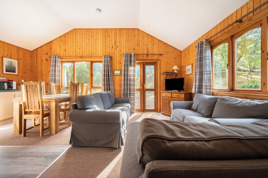 Guisachan Lodge @Lochletter Lodges. A 3 Bedroom Lodge In Beautiful Glen Urquhart - Loch Ness