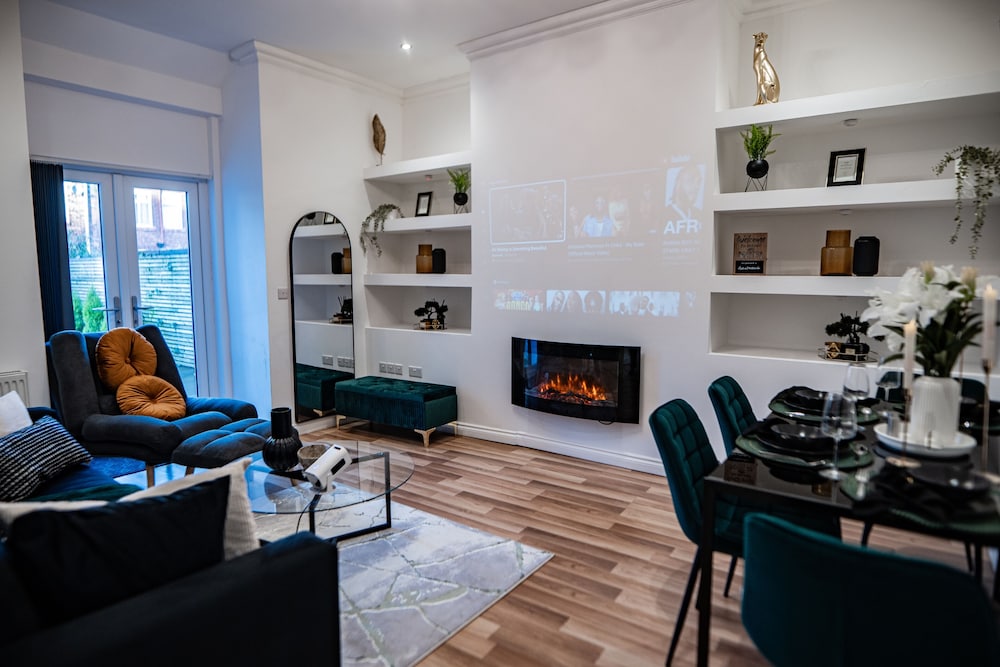 マンチェスター - 4 ベッド - スリープス 7 - ストリートパーキング - ランカシャー