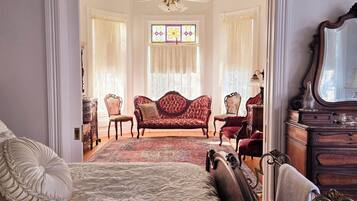 Casa de Luxo, casa de banho privativa, vista para o jardim | Roupa de alta qualidade, camas de colchão viscoelástico, secretária