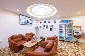 Área de estar no saguão