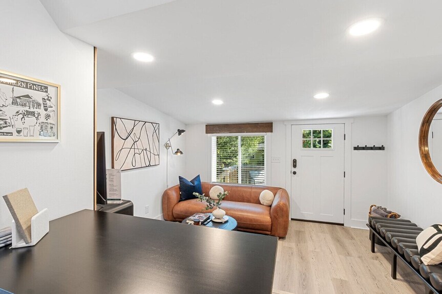 Slate At The Shire 255 - Unit C - Downtown! - Southern Pines, NC