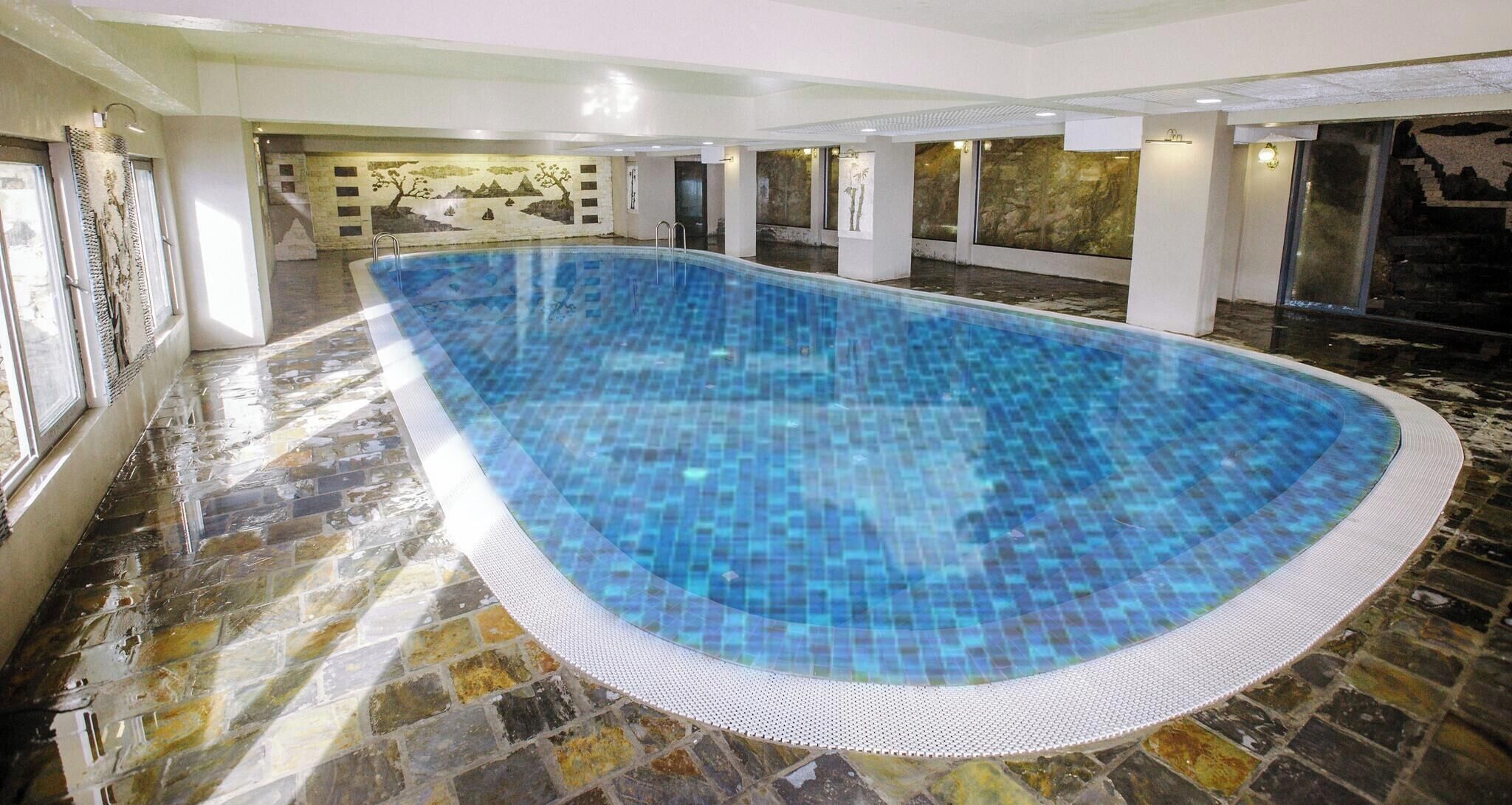 Piscina interior 