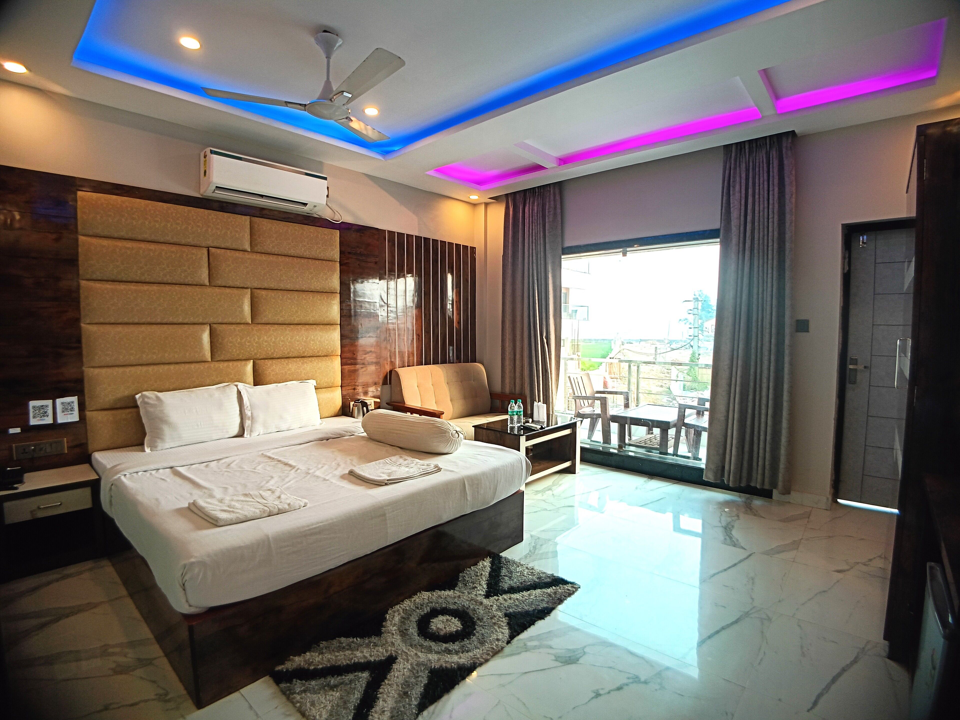 Quarto Duplo Deluxe, varanda, vista para o jardim | Secretária, quartos insonorizados, Wi-fi grátis 