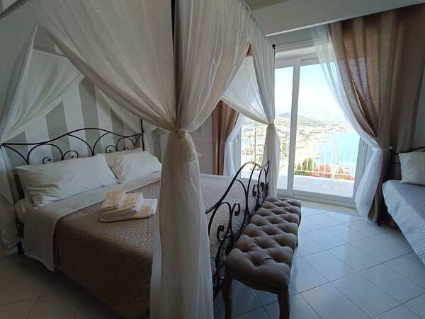 Relais Tiaré Bed And Breakfast - Bacoli