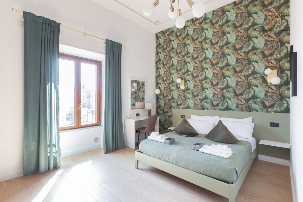 Gemma House - 100m to Metro, 2 En-suite Bathrooms - Rome | Vrbo