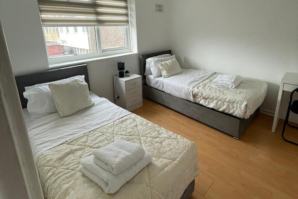 3-bed House - Garden & 30 Mins To Central London - Londres