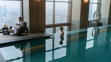 Piscina interior