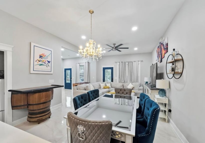 Heart Of Kentucky Home! Ideal Location - Kentucky