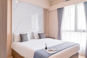 Apartamento Deluxe | 3 quartos, secretária 