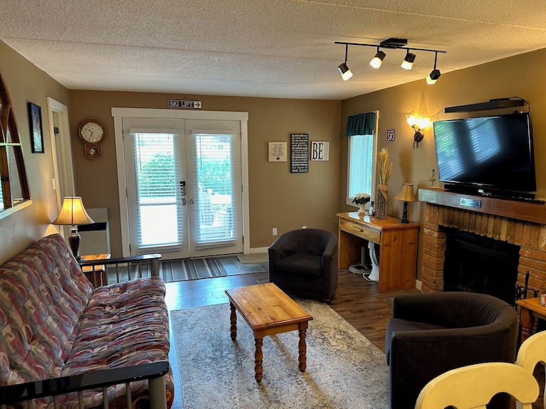 Living Stone Condo Cozy Family Friendly - Collingwood