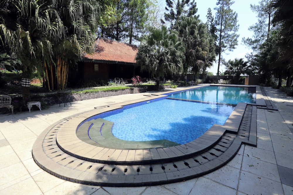 Katumbiri Resort By Arba - Bogor