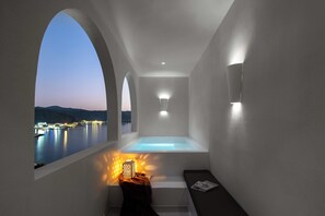 Quarto Deluxe, 1 quarto, vista para o mar | Roupa de alta qualidade, minibar, Wi-fi grátis, roupa de cama fornecida