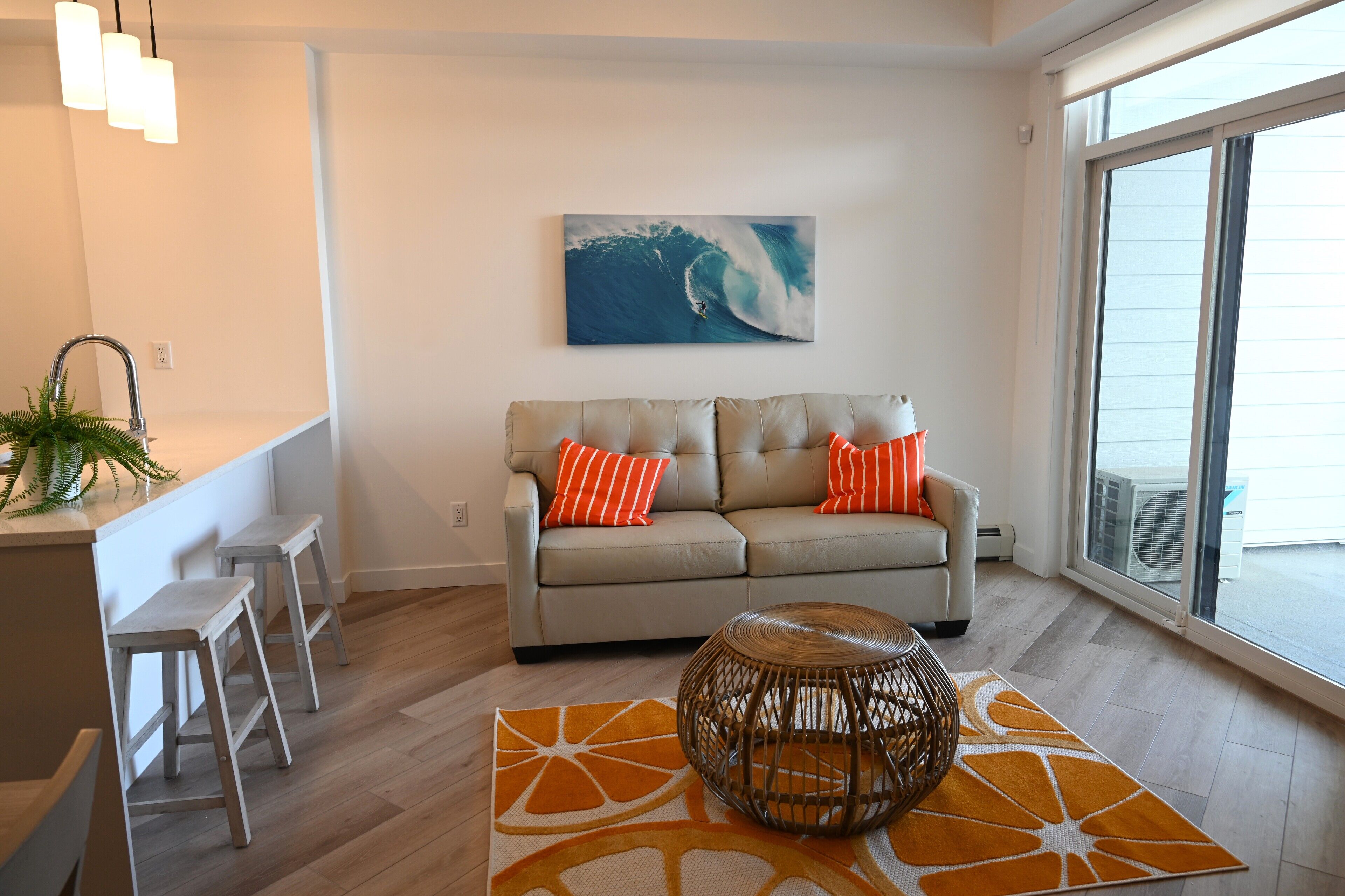 New Condo W/ Fantastic View At West 17 Ave - Calgary