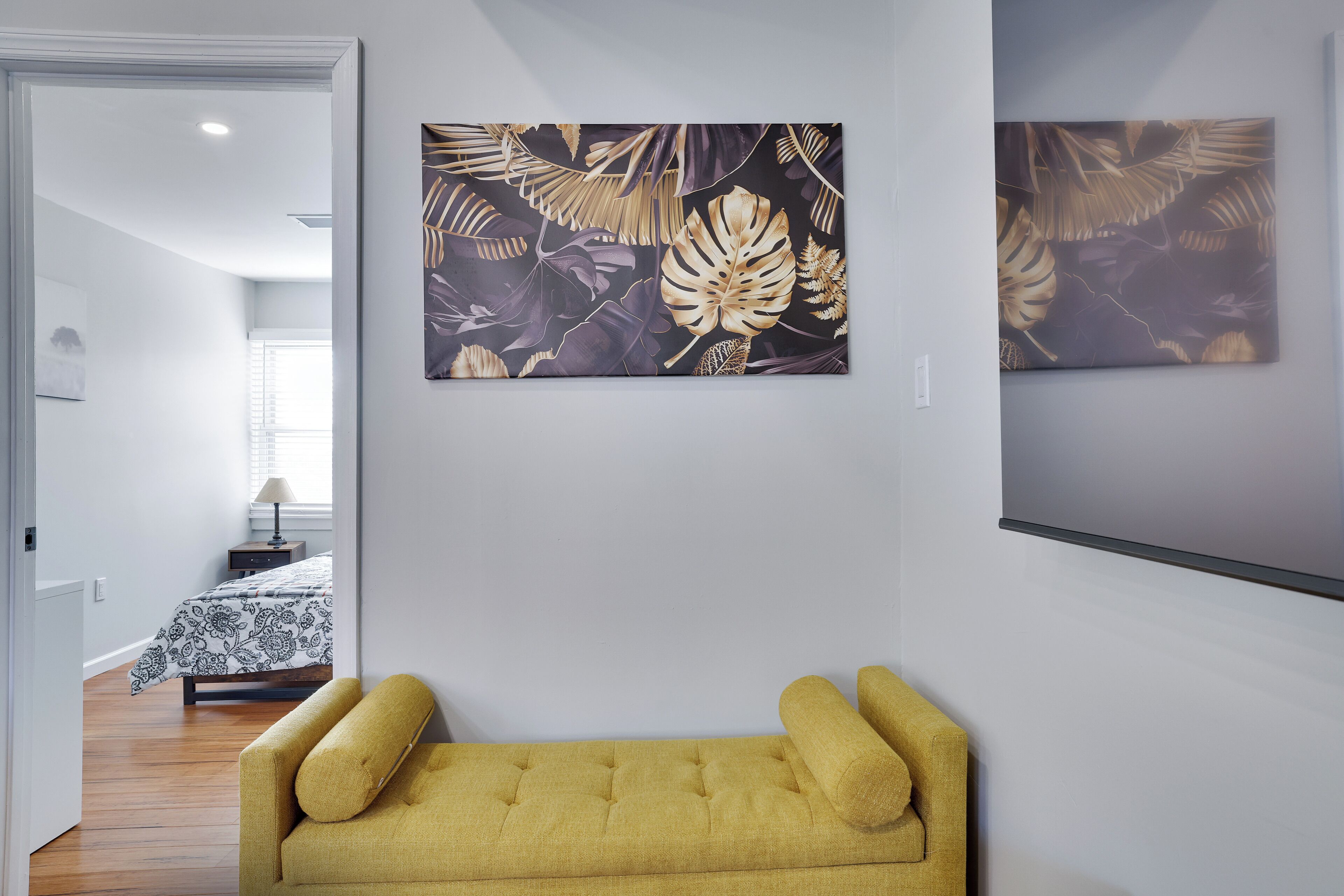 Bright 2br Newark Retreat  Workspace & Easy Parking - Livingston, NJ