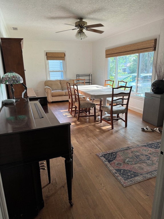 Charming 3-bedroom House With Wifi, Ac In Lovely Wichita Falls - Wichita Falls, TX