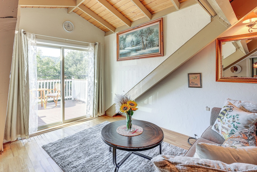 Home W/ 2 Decks - 2 Mi To Lake Gregory Dog Park! - Rialto, CA