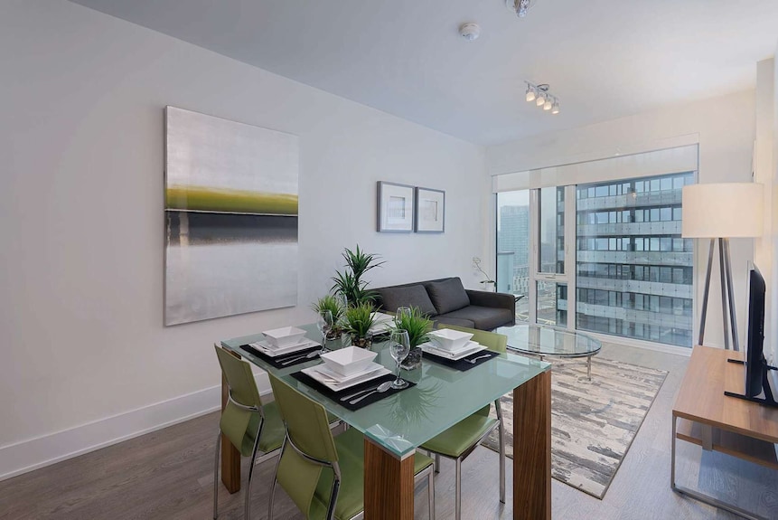 1 Bedroom/1 Bathroom Suite - Toronto