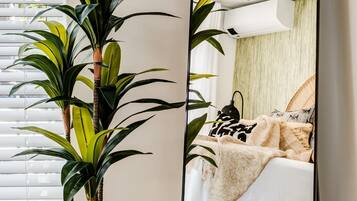 Apartamento | 2 quartos, secretária, internet de alta velocidade