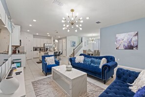 Villa, vários quartos | Sala de estar | Smart TV