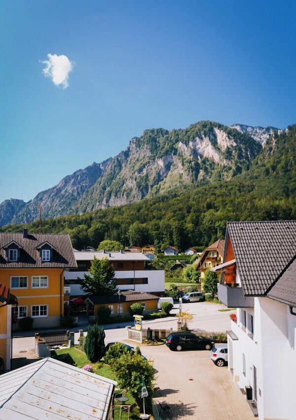 Mountain View Salzburg - Self Check-in - Apartments - Hallein