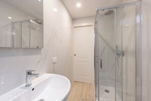 Apartamento básico | Banheiro