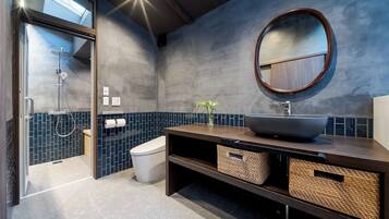 Casa Tradicional, 3 quartos, não fumadores, cozinha | Casa de banho | Uma combinação polibã/banheira, um chuveiro fixo