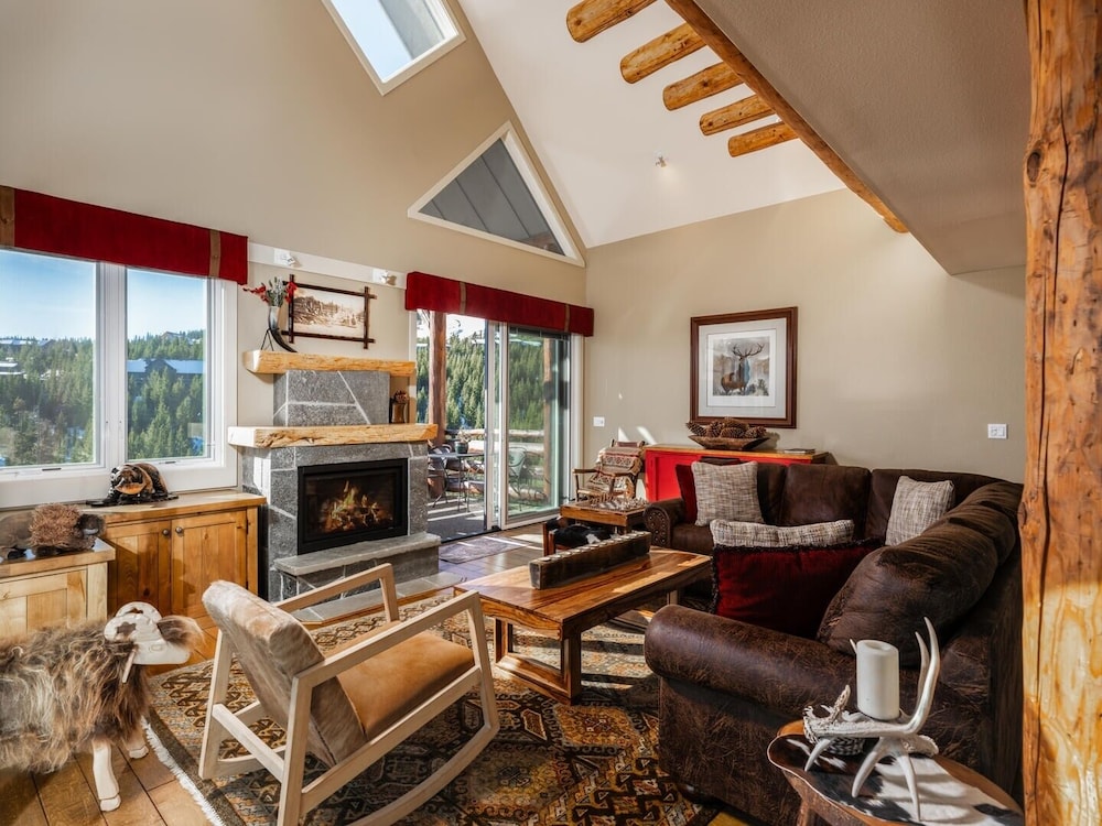 Saddle Ridge F5 3 Bedroom Home - Big Bear Lake, Montana