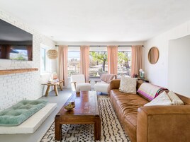 Casa, 2 quartos | Sala de estar