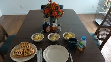 Pequeno-almoço preparado no momento diário incluído