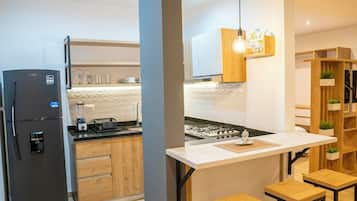 Apartamento Standard, Vista para a cidade | Cozinha privada