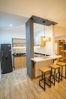 Apartamento Standard, Vista para a cidade | Cozinha privada
