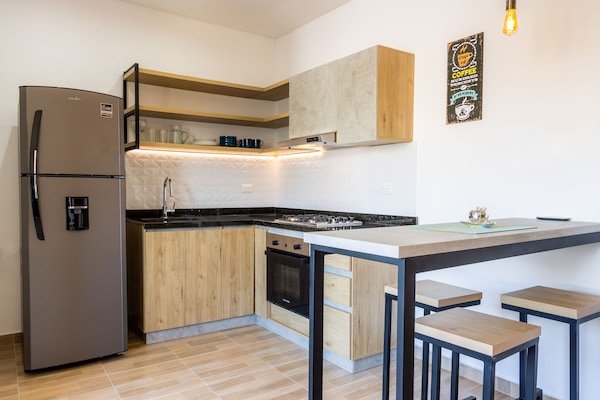 Apartamento standard, vista para a cidade | Cozinha privada