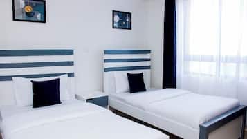 Apartamento, sacada, vista para a cidade | 2 quartos, individualmente decorados, individualmente mobiliados