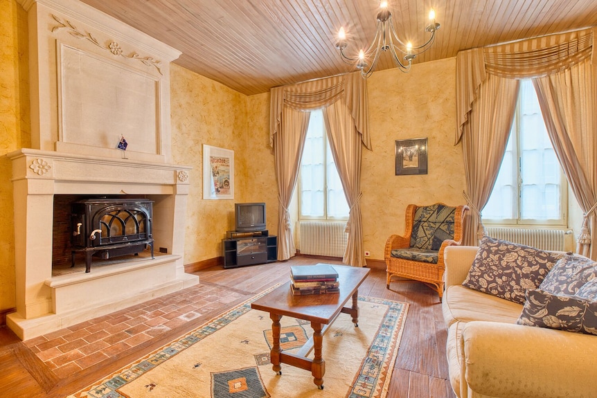 Old House With Pool In The Heart Of Périgord - Aubeterre-sur-Dronne