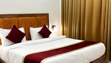 Quarto Duplo Deluxe, vista para a montanha | Secretária, Wi-fi grátis