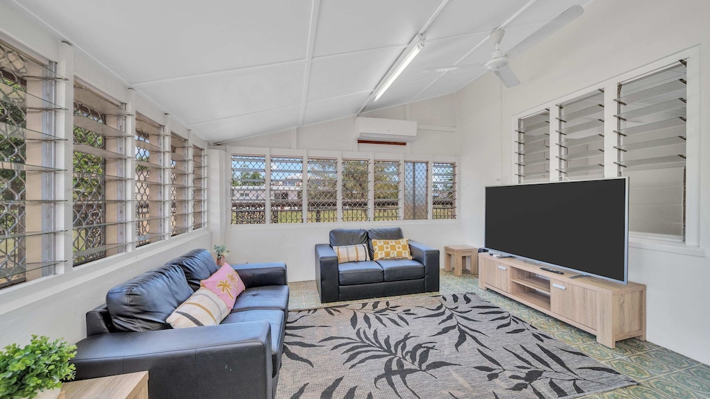 Reef Shack Beach Vibes Stroll To The Beach - Queensland