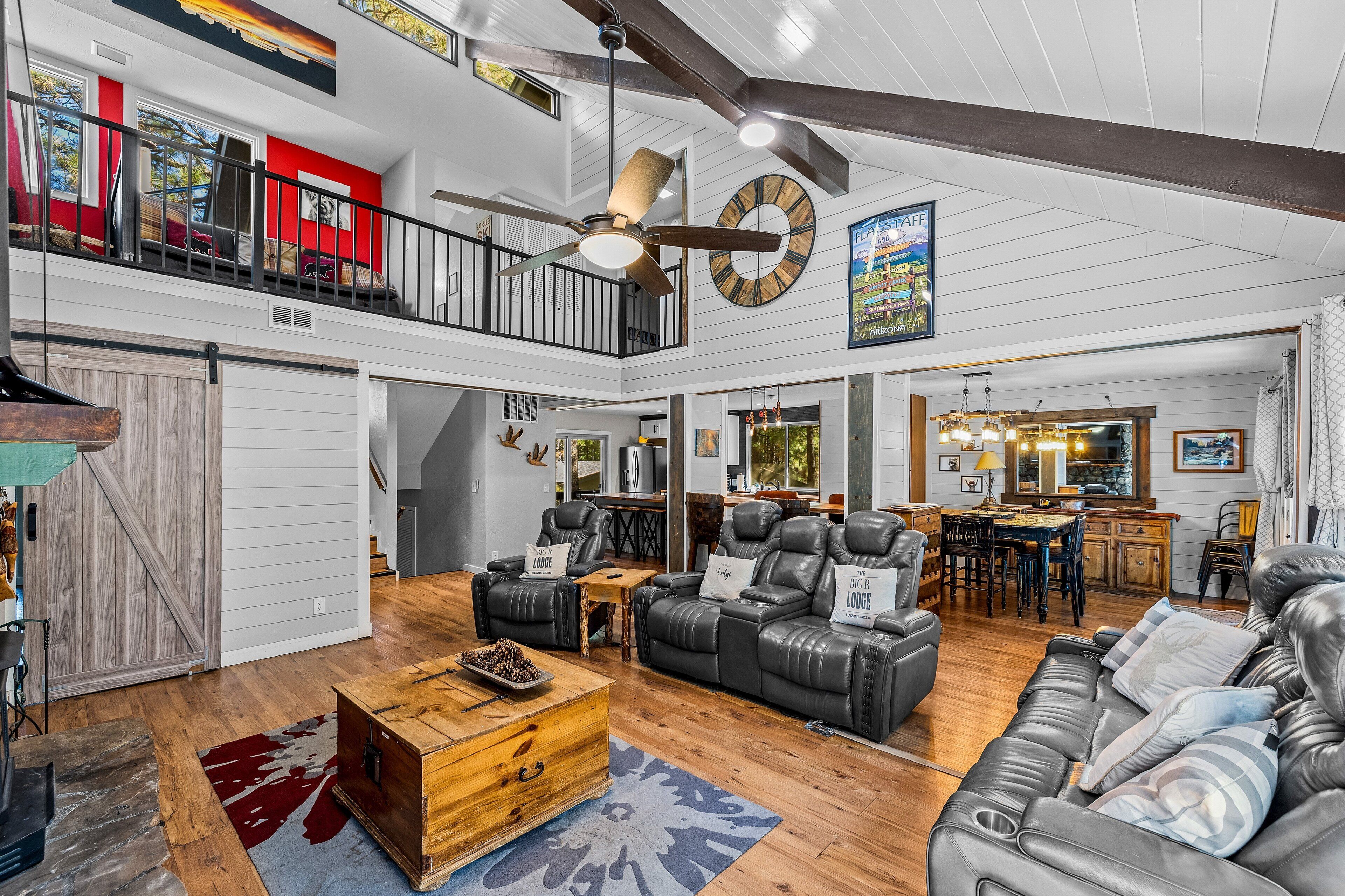 Big R Lodge | Hot Tub, Arcades & Large Deck | Retreat Near Flagstaff Attractions - Flagstaff, AZ