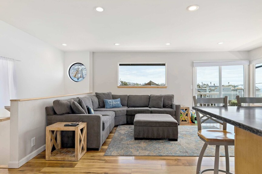 Pacific Paradise Steps From The Beach! - Santa Cruz, CA