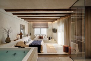 Suite-Estúdio de Luxo | Roupa de alta qualidade, cofre com capacidade para portátil 