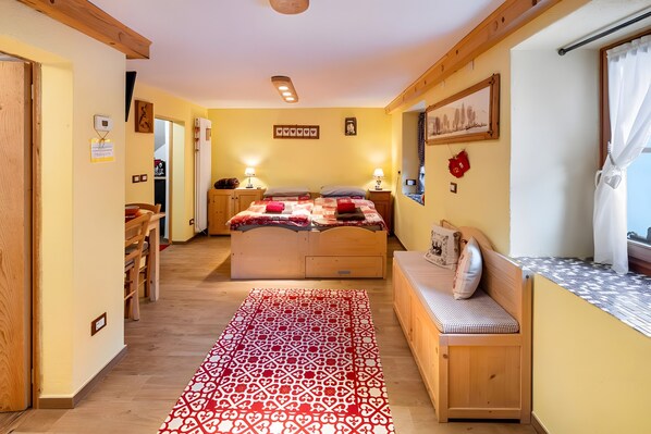 Room 'Camera Ciesa Del Selmo' with Shared Garden and Wi-Fi Reviews ...
